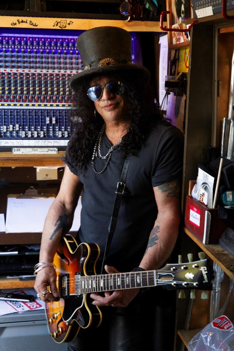 GIBSON CUSTOM INTRODUCES THE SLASH 1963 ES-335 - Music