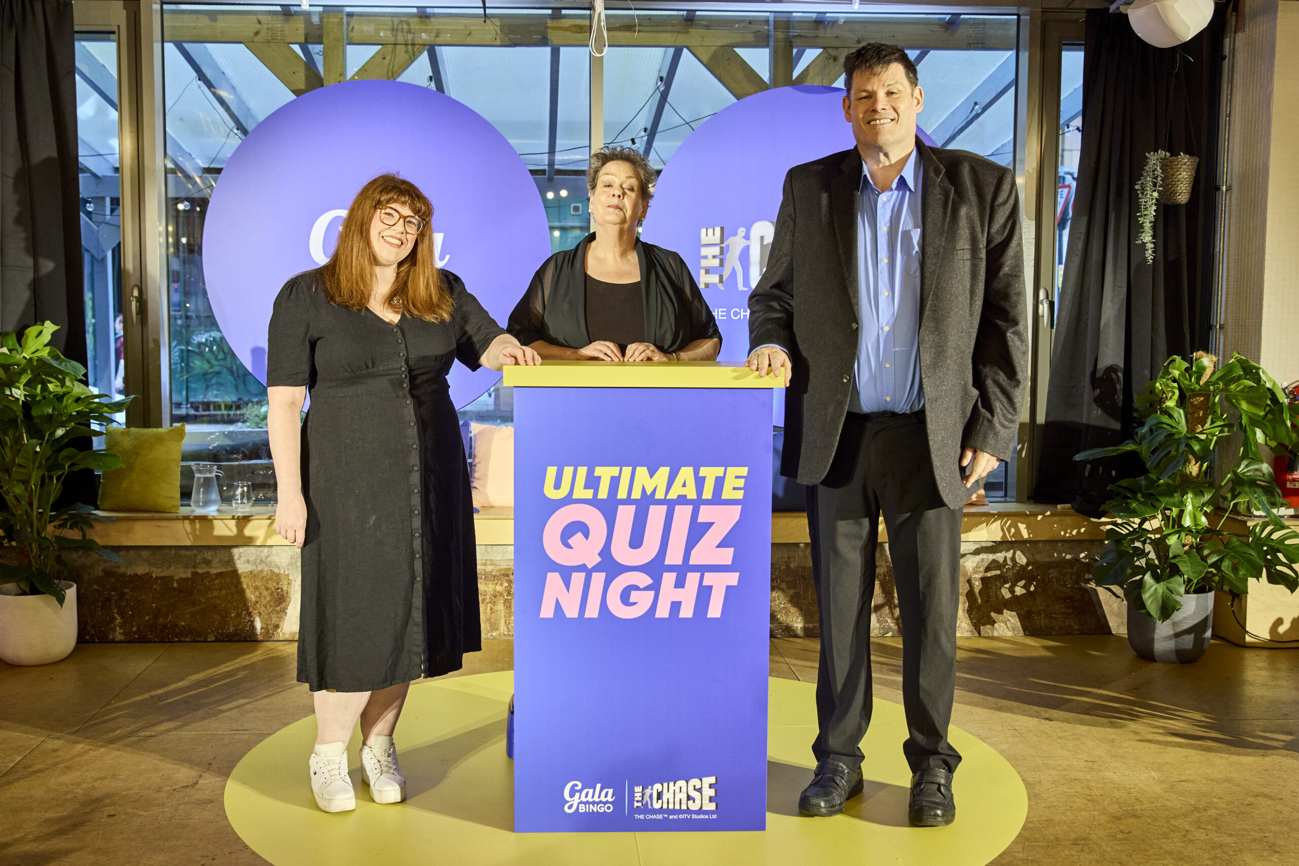 TV LEGENDS FROM ITV'S HIT SHOW THE CHASE ATTEND QUIZ NIGHT IN ...