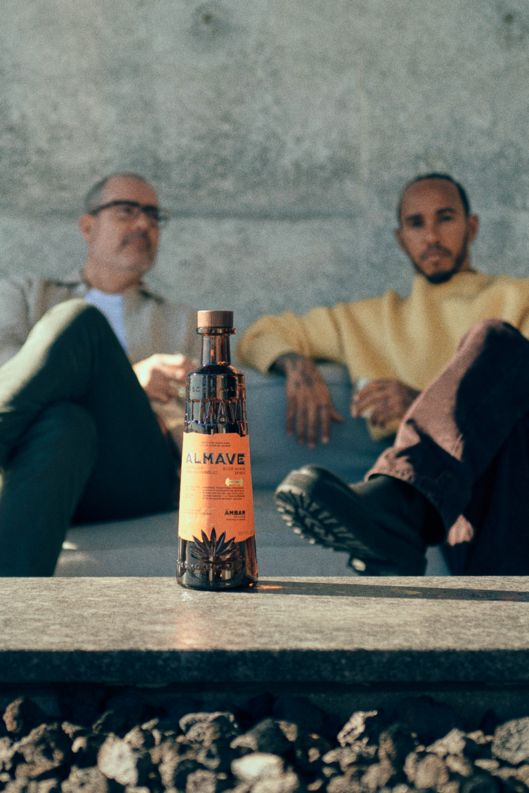 LEWIS HAMILTON AND CASA LUMBRE LAUNCH NEW NON-ALCOHOLIC ALMAVE BLUE ...