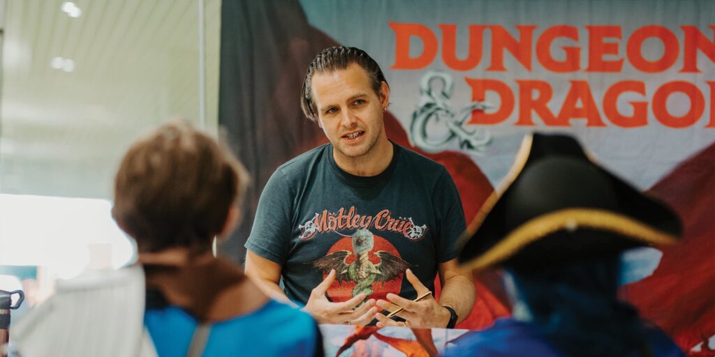 CELEBRATE 50 YEARS OF DUNGEONS & DRAGONS AT MCM COMIC CON X EGX THIS ...