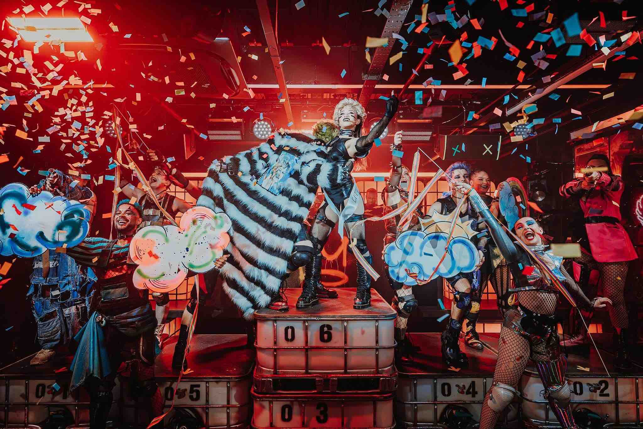 OSCAR AT THE CROWN | THE ULTIMATE PRIDE EVENT IN LONDON - Where To Go Now