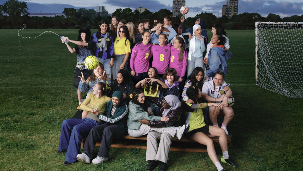 EE REVEALS THE UPLIFTING POWER OF FOOTBALL ON TEEN GIRLS' WELLBEING ...