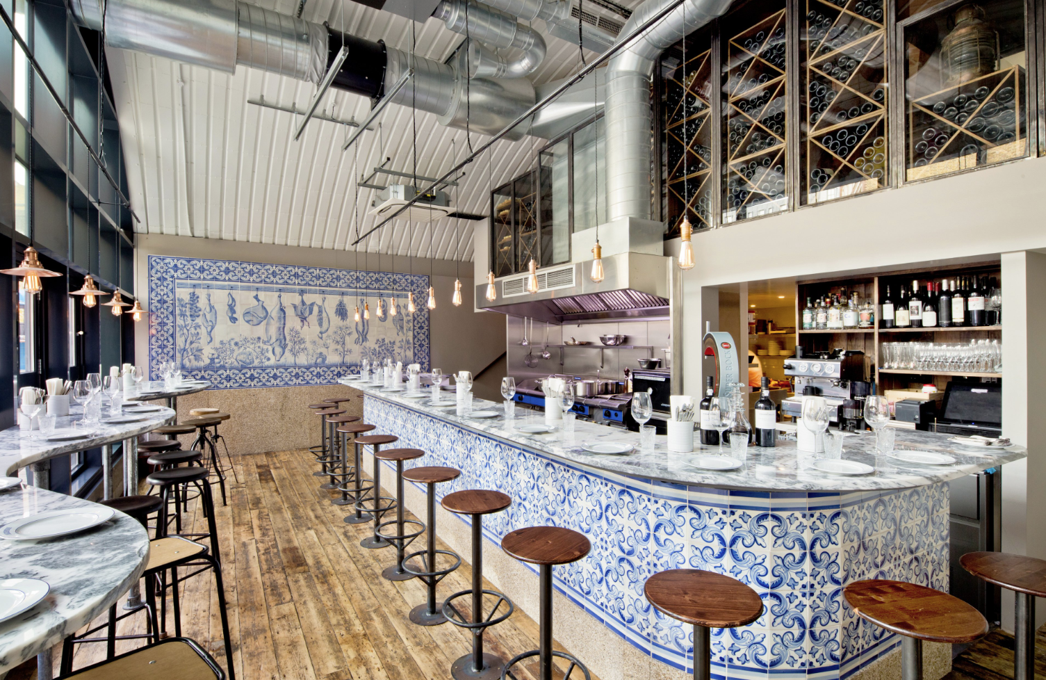 Bar Douro Brings Noite de Fado to the City with Live Music Each ...