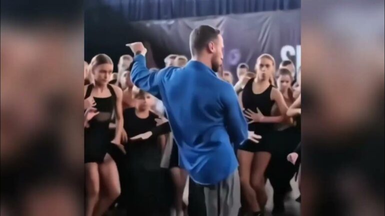 MEMES EXPLAINED! | BLUE SHIRT GUY “ASSUMPTIONS” DANCE - Entertainment