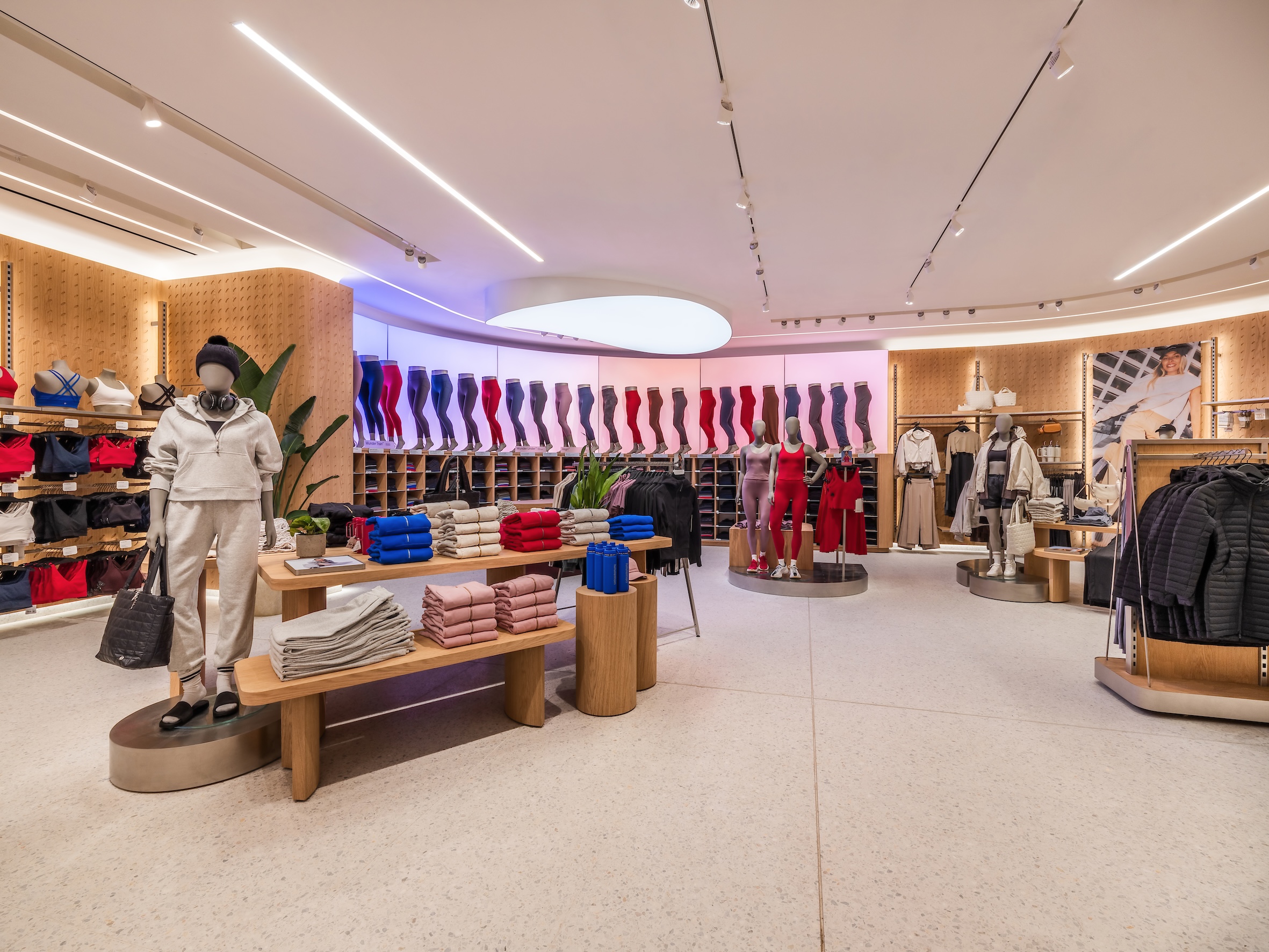 LULULEMON OPENS 100TH EMEA STORE IN WARSAW, MARKING MAJOR EUROPEAN ...