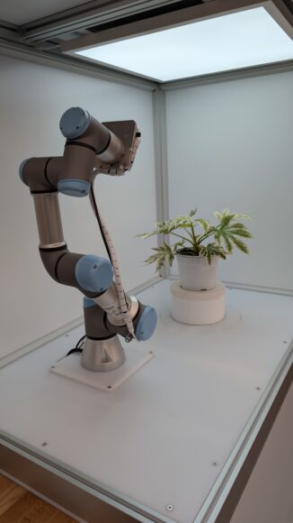 AI ROBOT GARDENER WINS SILVER GILT AT RHS CHELSEA FLOWER SHOW 2026 ...