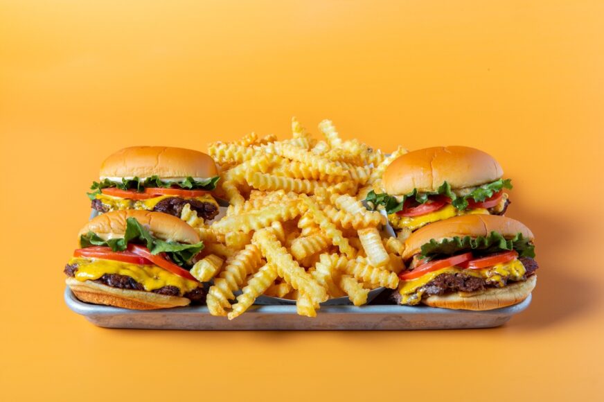 SHAKE SHACK READING OPENING IN SUMMER 2026: POPULAR NEW YORK BURGER ...